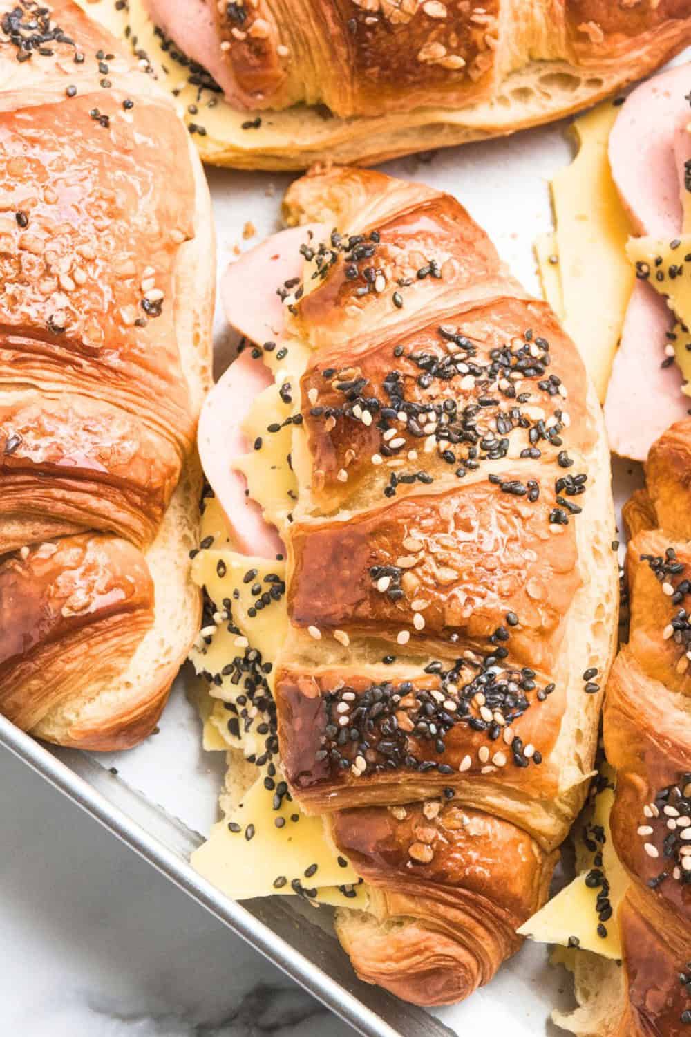 25 Best Sunday Brunch Ideas (Overnight & Make Ahead)