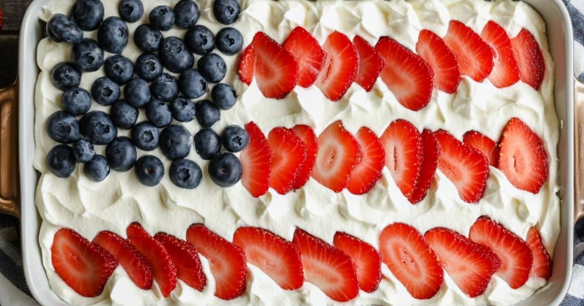 Easy 4th of July Jello Flag Cake Recipe