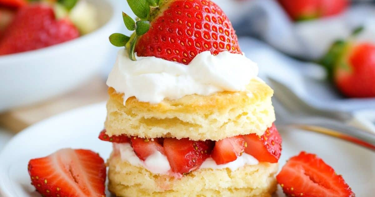 Easy Homemade Mini Strawberry Shortcakes