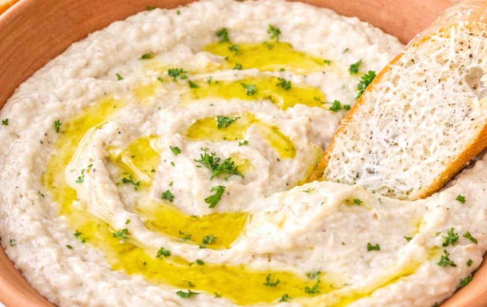 32 Easy Dips to Make for a Party